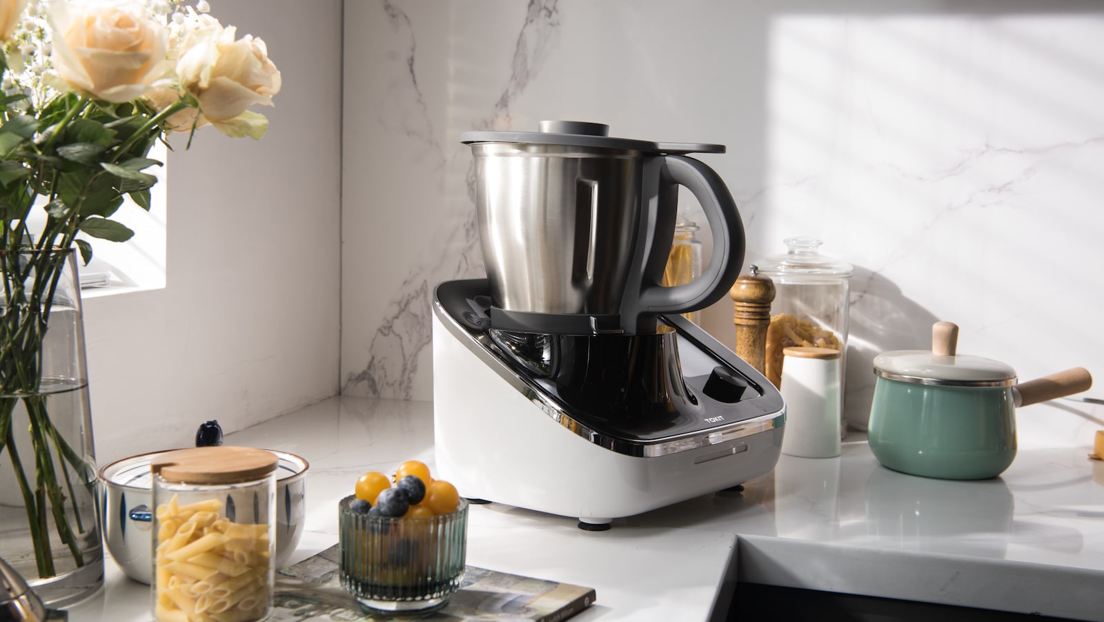 TOKIT Omni Cook smart kitchen appliance replaces 21 gadgets & has 15 ...