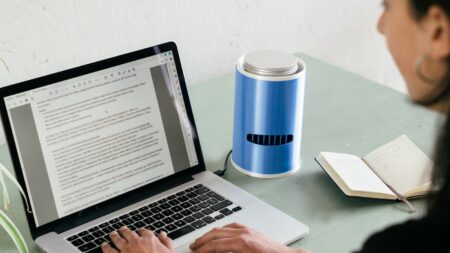 10 Everyday useful gadgets you need for days on the go — Gadget Flow