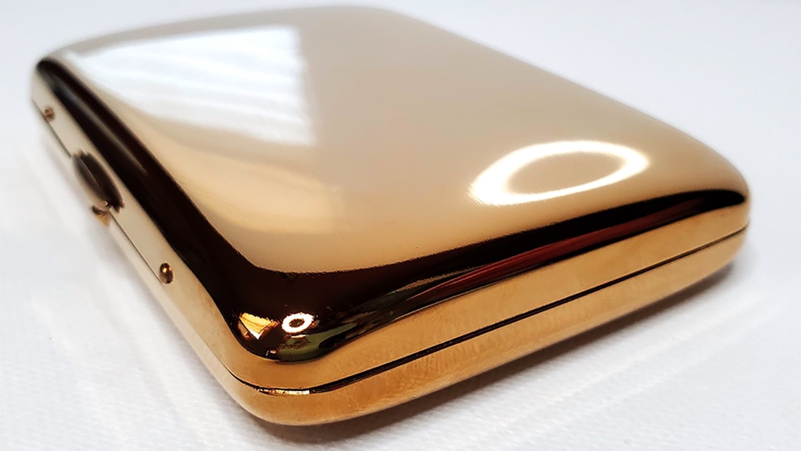 Copper Clean Wallet has a flashy look and self-sterilizing ...