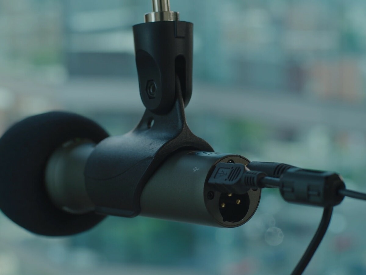 Samson Q2U Dynamic Mic recording & podcasting pack just plugs in and ...