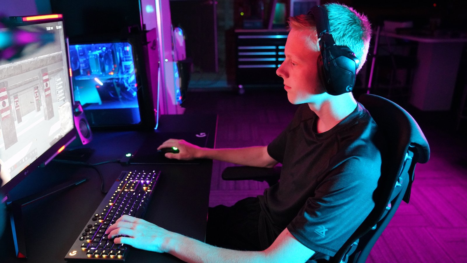 Airdrop Gaming Audio Radar LED display lets deaf & hard of hearing ...