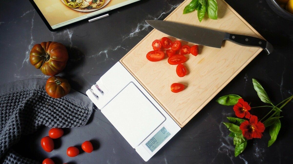 Review: SousChef 5-in-1 high-tech cutting board saves cupboard space