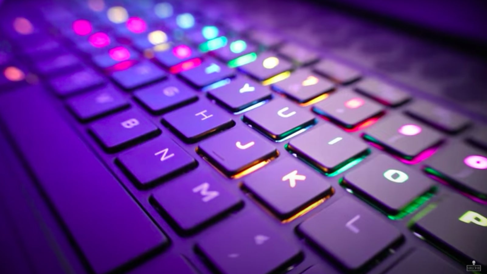 Dell Alienware M17 R5 Ryzen Edition laptop features a color chassis and ...