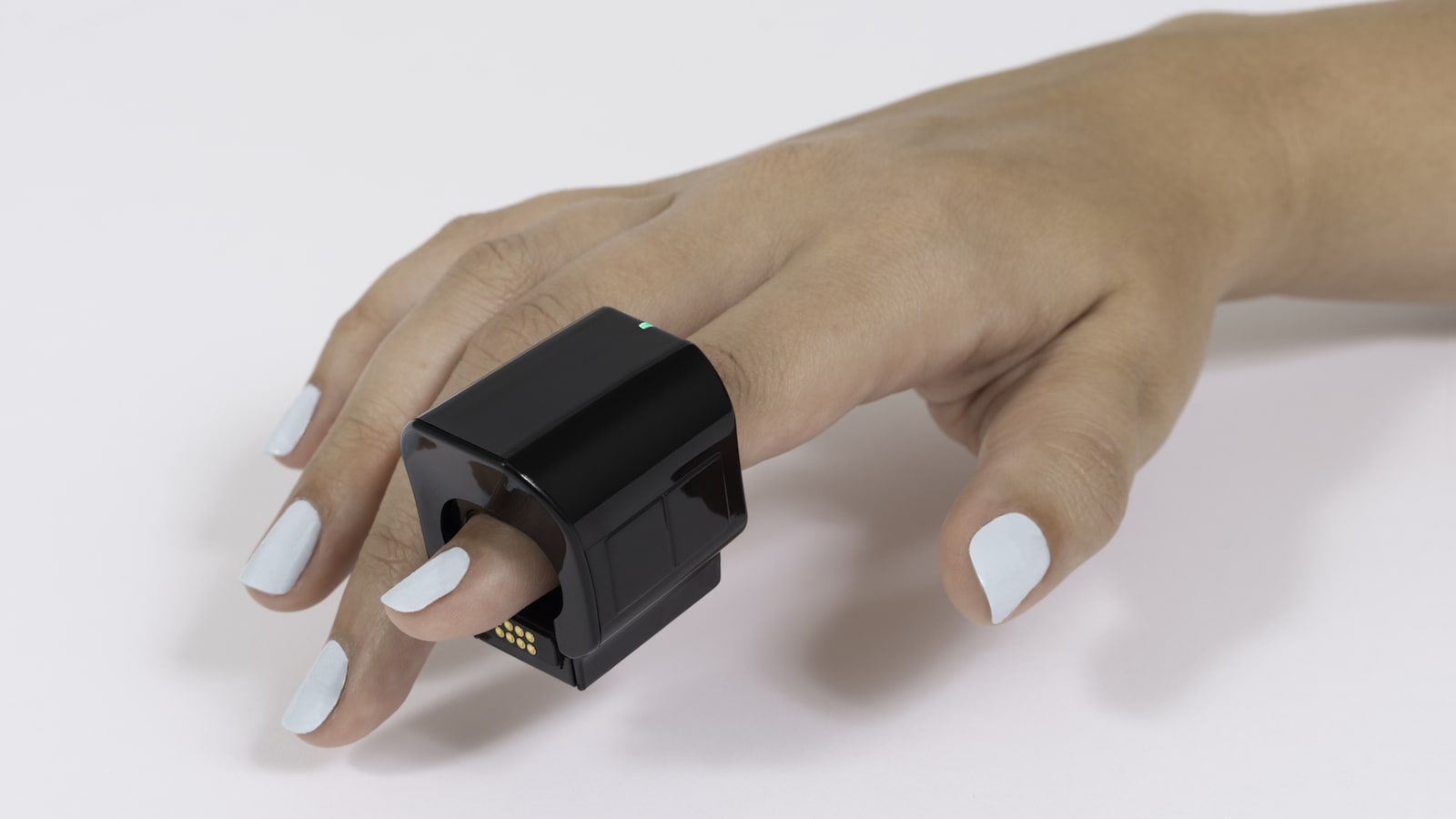 Magnima AirPoint Ring finger wearable turns your finger gestures into ...