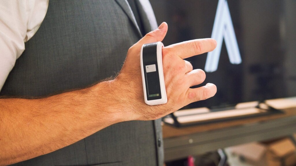 Review: Next Industries Tactigon Skin provides custom gesture control