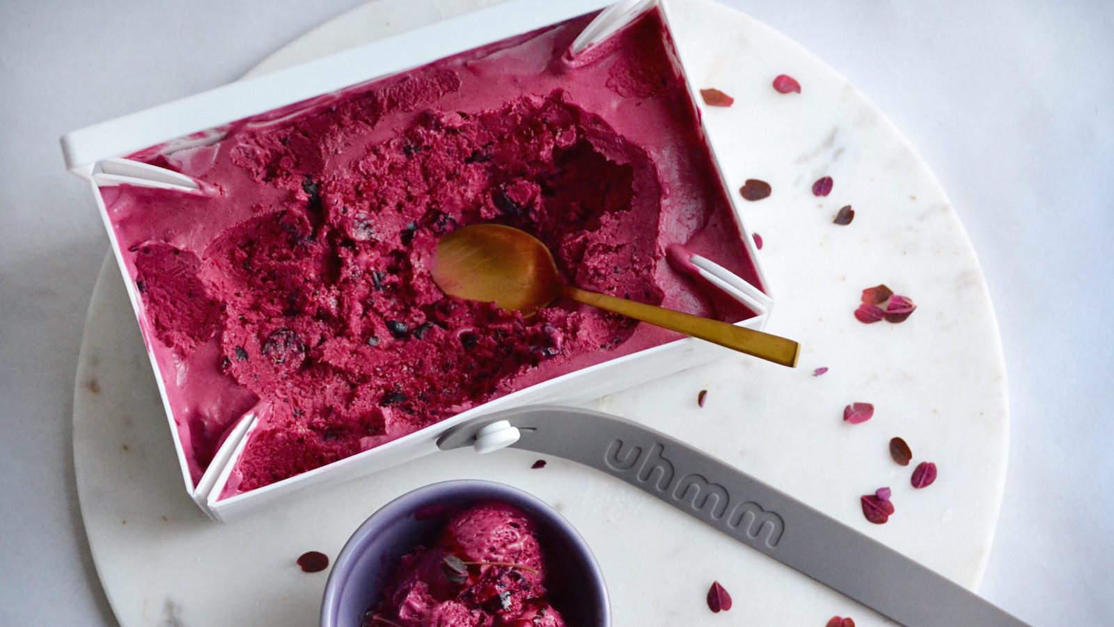 Uhmm Foldable Food Storage Box folds and unfolds in an instant for ...