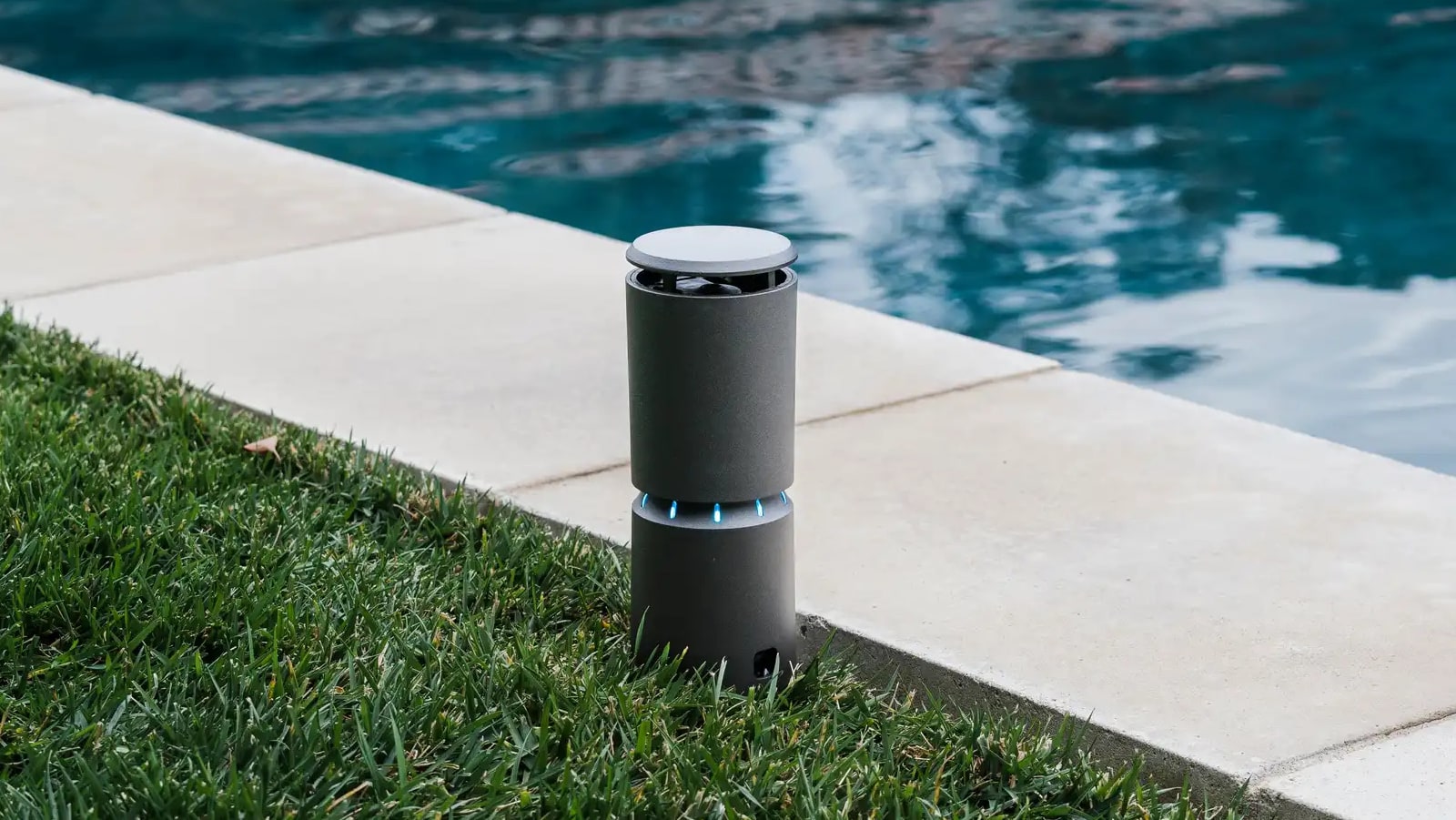 This smart mosquito repellent system protects from bites outdoors