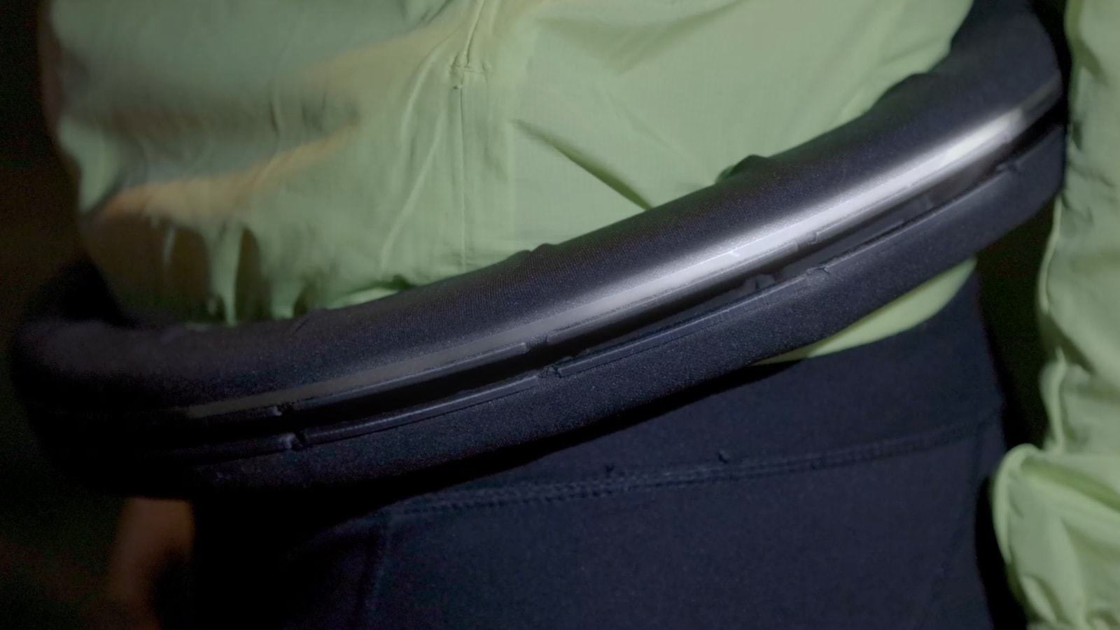 Orbit 360 hands-free 360º dog leash rotates around your hips and even ...