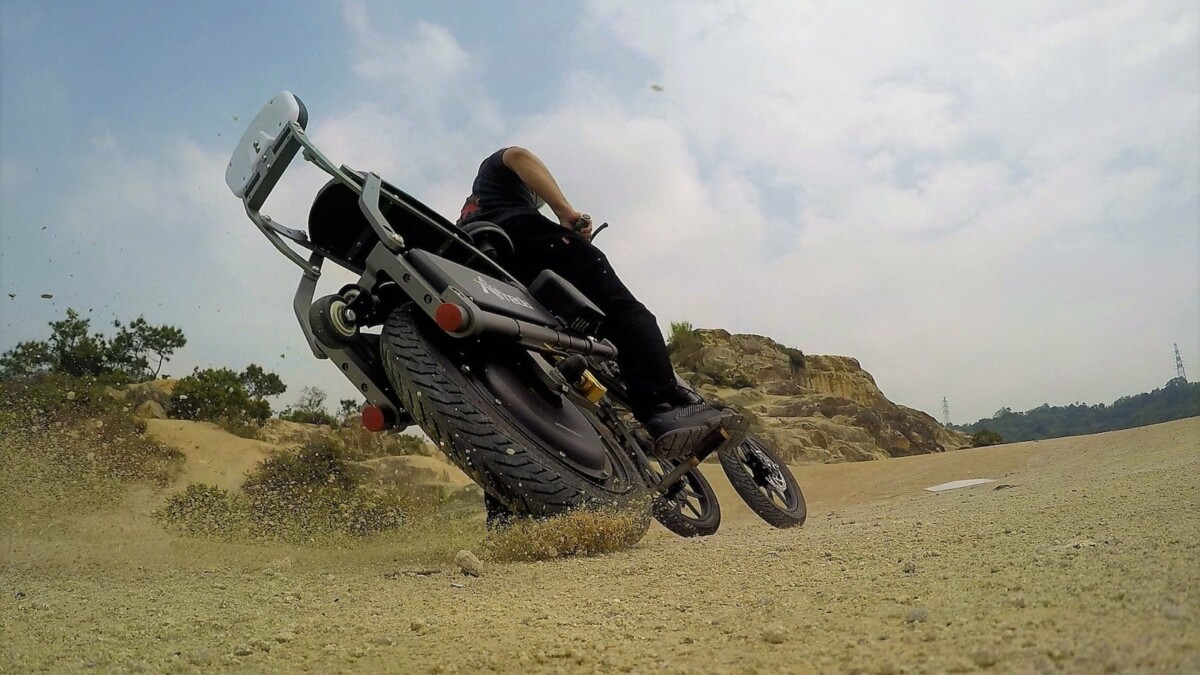 Review: Afreda S6 electric 3-wheeler folds in just 1 second