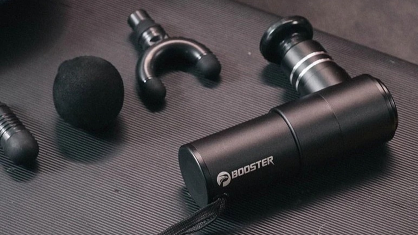 Booster MINI pocket massage gun has a lightweight design and 16 hours ...
