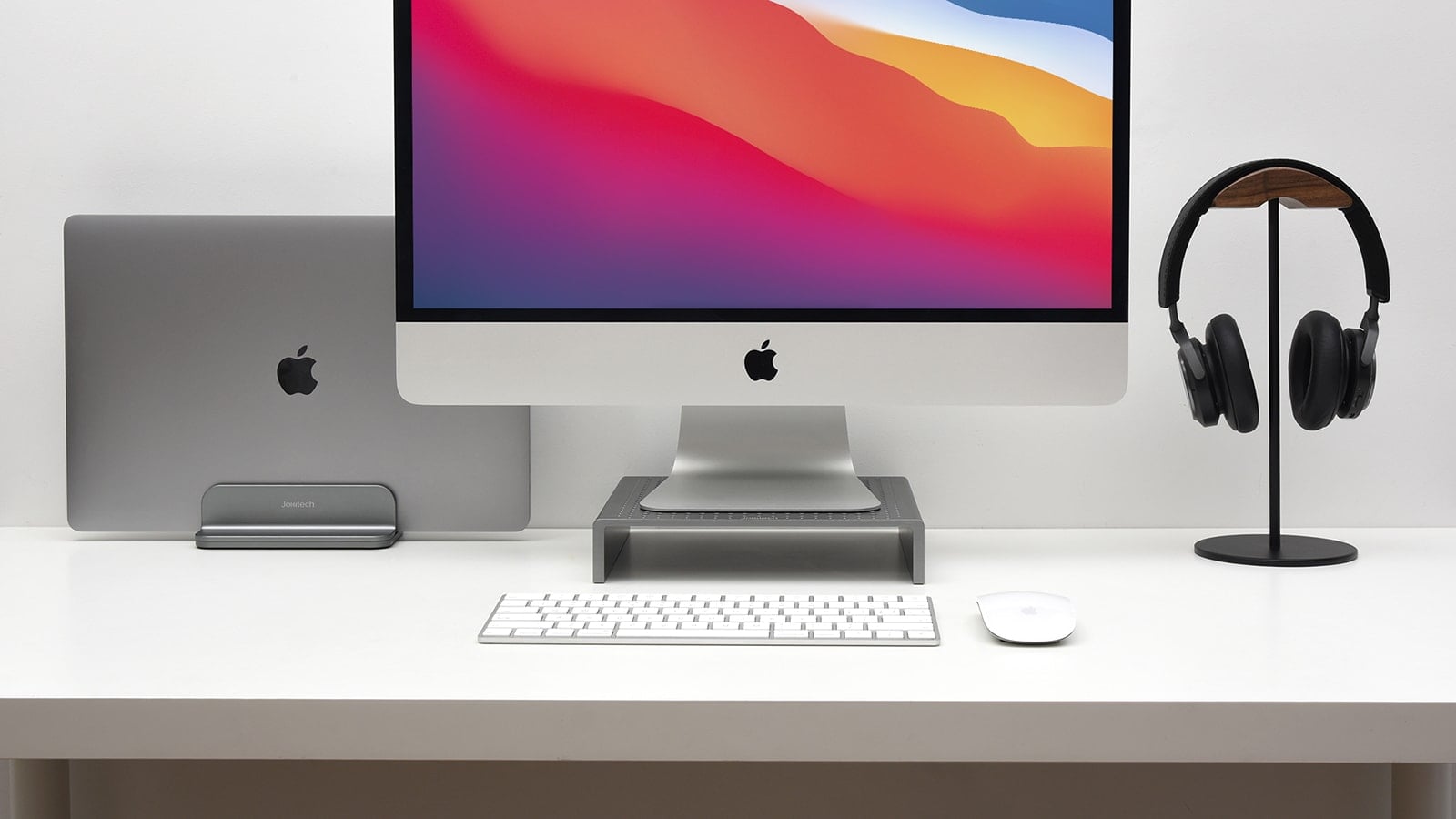 The best MacBook gadgets and accessories to boost your workflow in 2022 ...