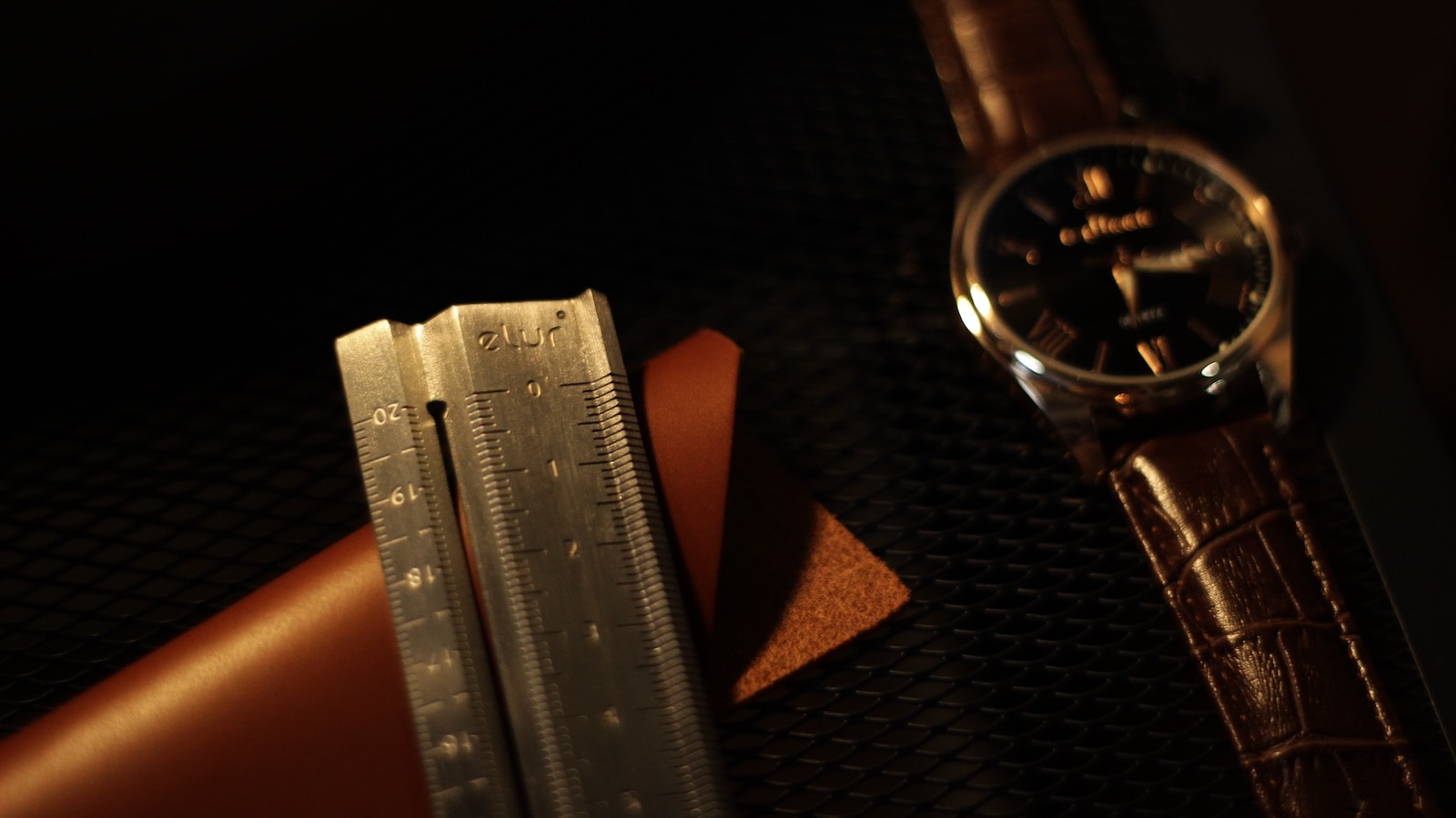 elur° 2.0 architectural ruler has heft, a sleek design, and accuracy ...