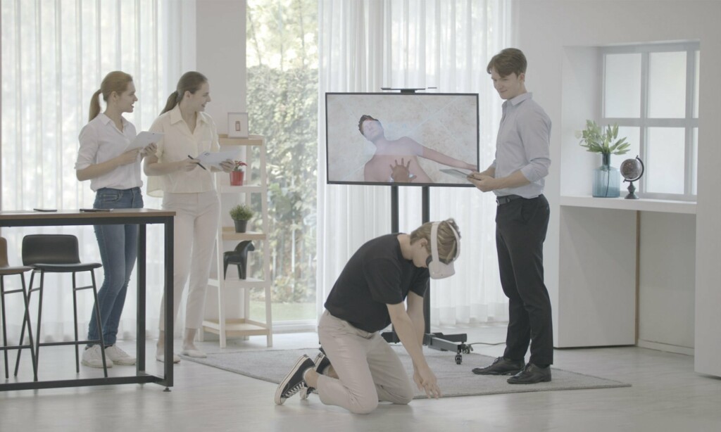 Review: ER School provides immersive training for medical emergencies