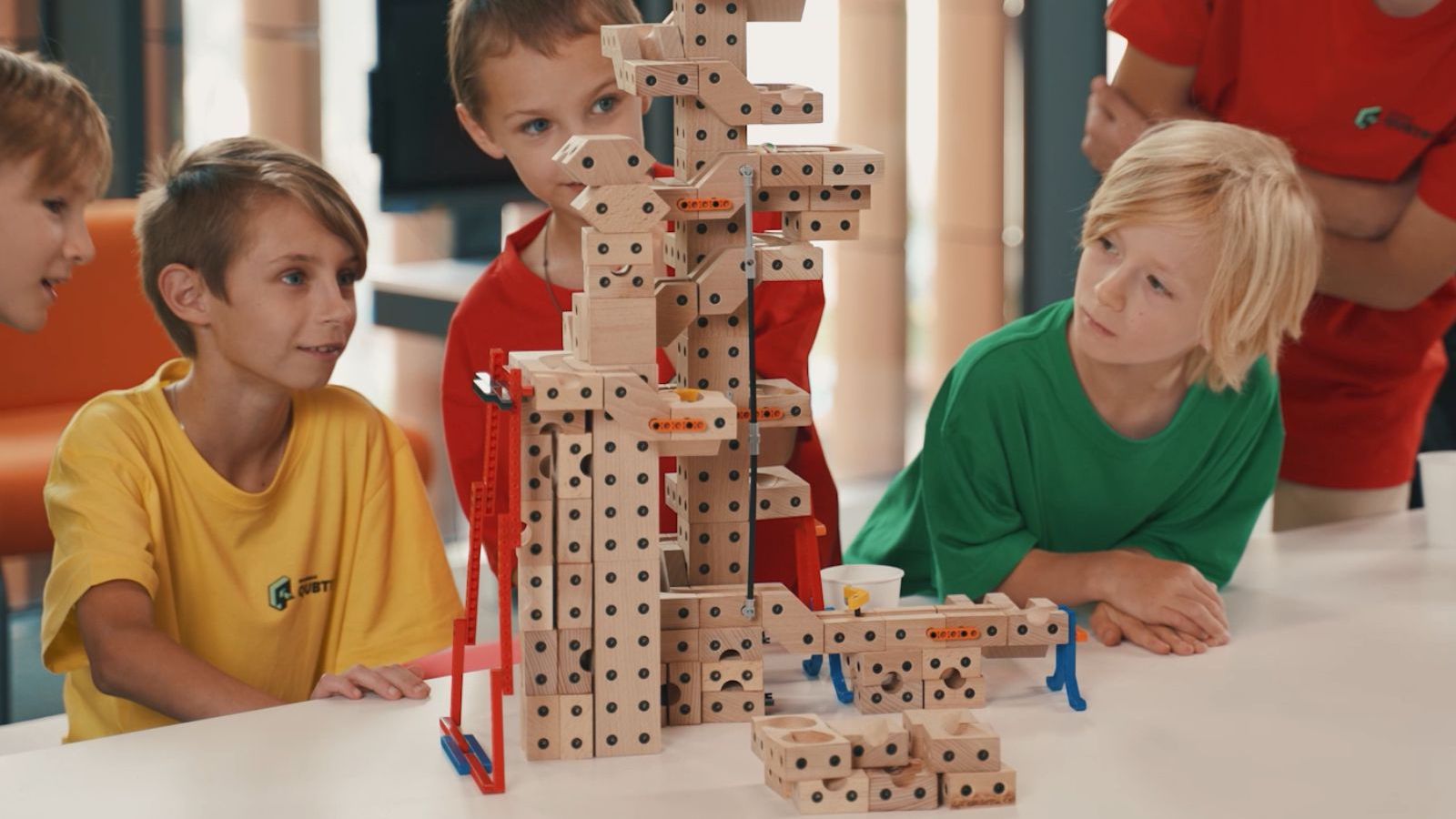 QUBTRIX intelligent wooden omni-compatible bricks combine with other bricks like LEGO | Key ...