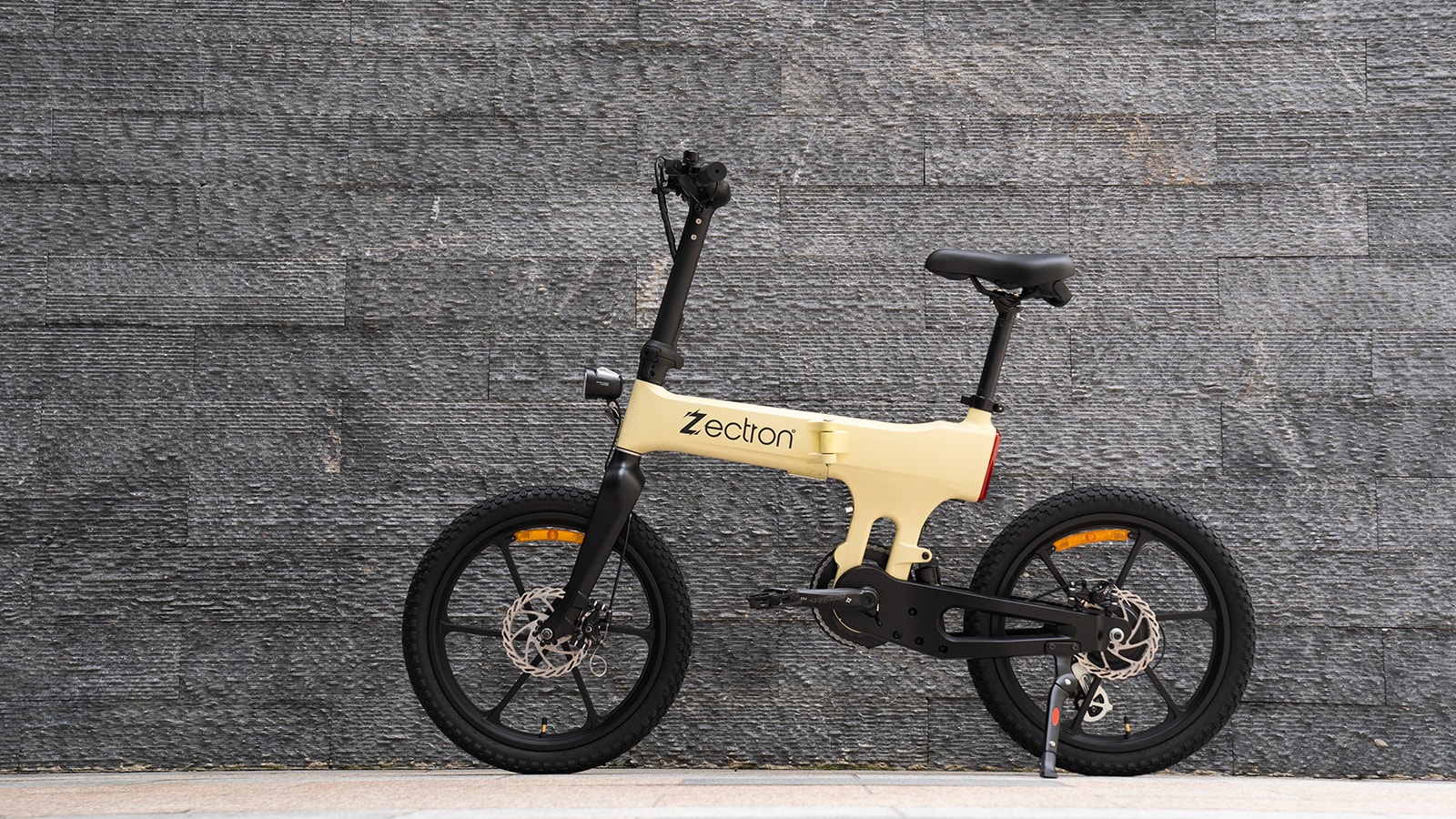 Zectron Folding eBike has an incredible week-long battery life and up ...