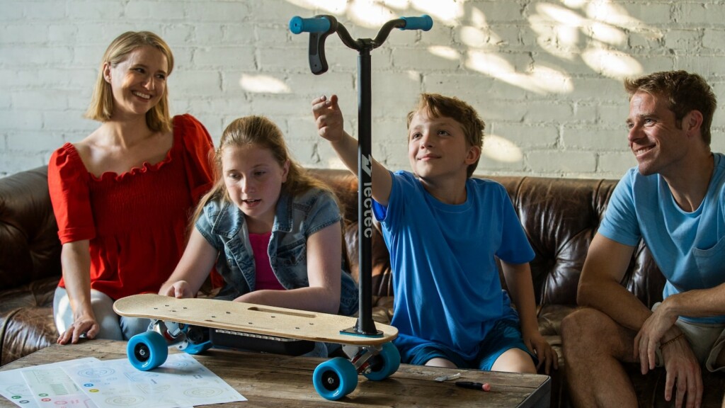 Review: Lectec LS DIY electric skateboard teaches kids STEM concepts