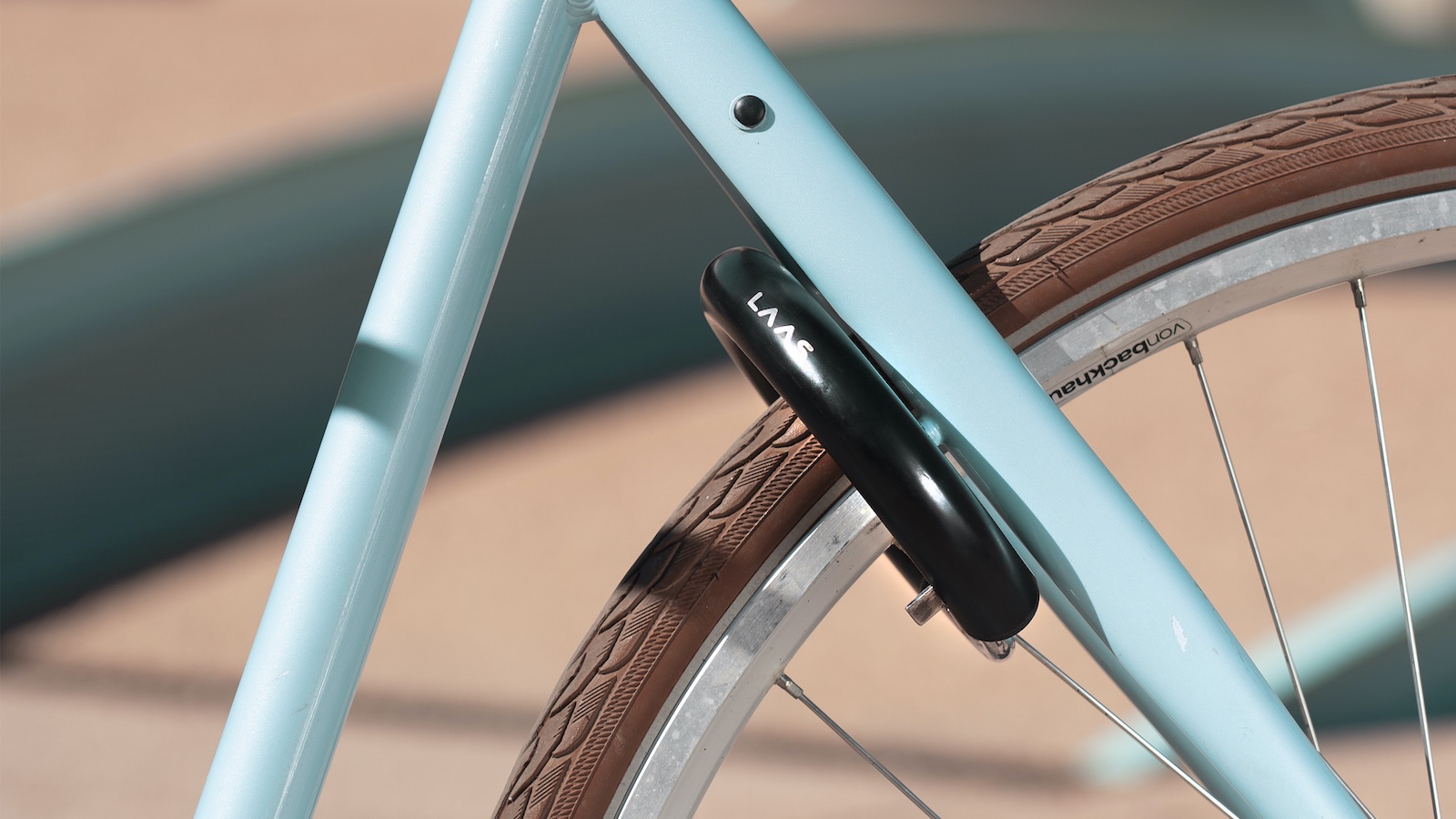 LAAS O-lock smart bike lock works with an app that lets you unlock ...