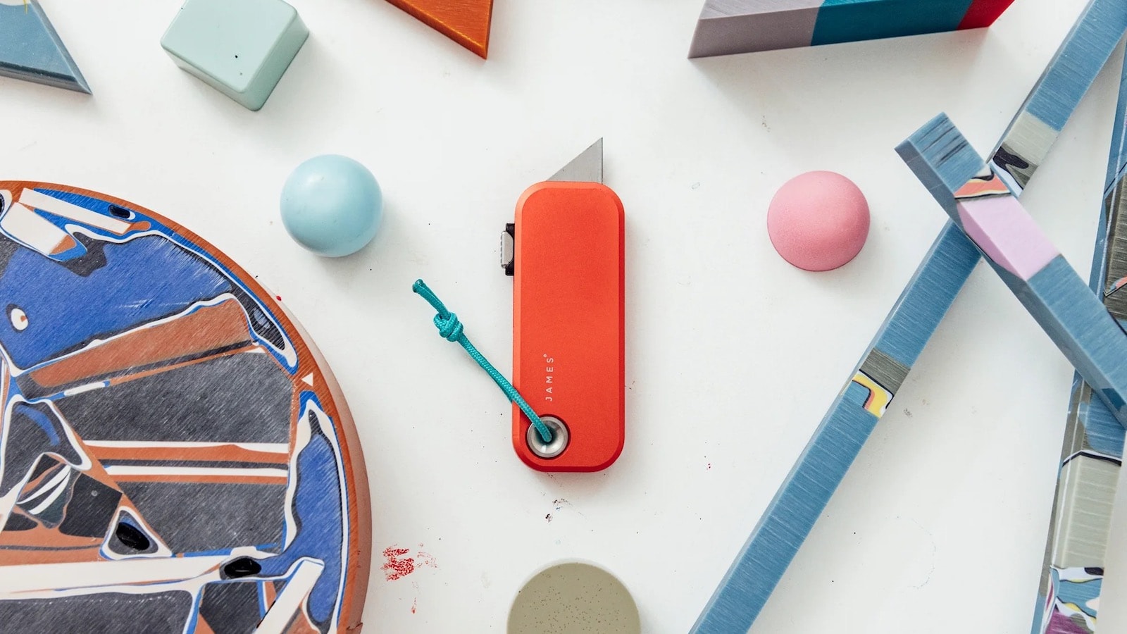James The Palmer EDC utility box cutter fits great in your pocket and ...