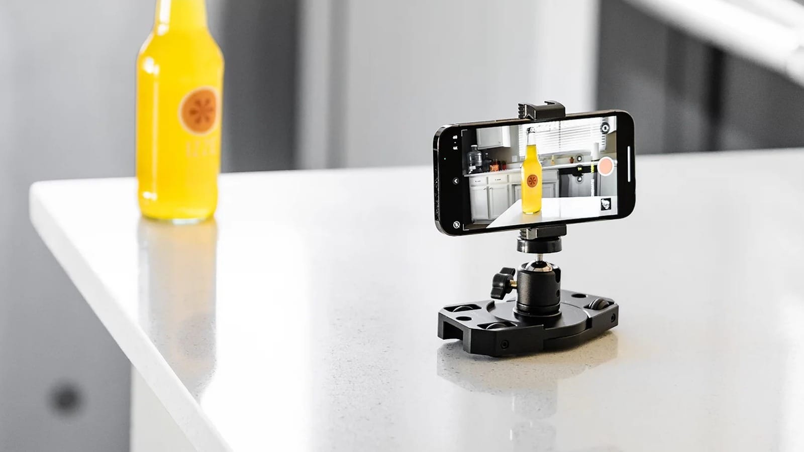 SANDMARC Motion Dolly portable iPhone slider helps you capture smooth ...