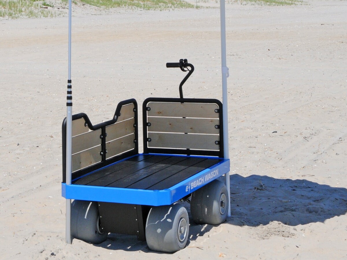 This motorized multi-terrain cart is powered by electricity