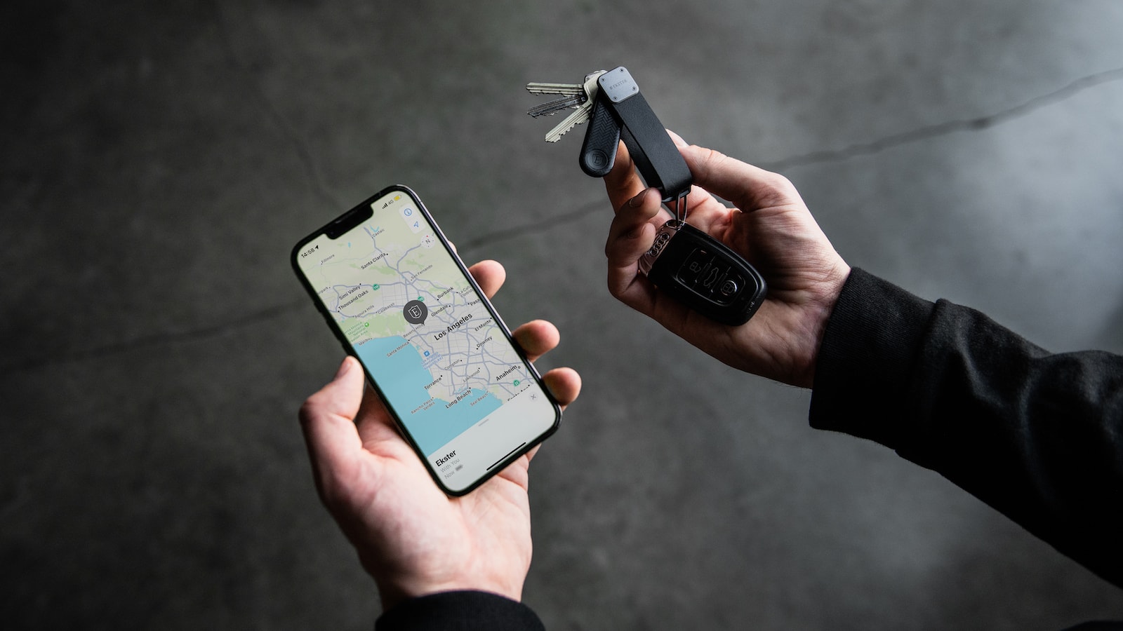 Ekster Key Case easy-access key holder holds as many as 8 keys in a ...