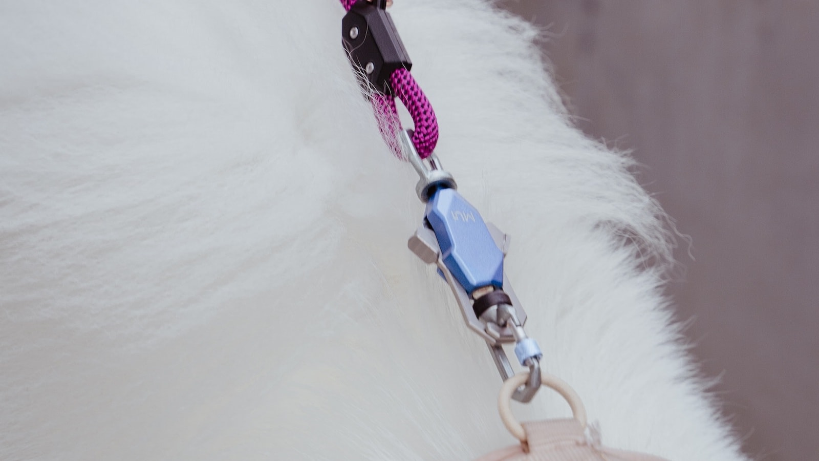MUi Magnetic Rope Leash for dogs uses a patented MUi connection system ...