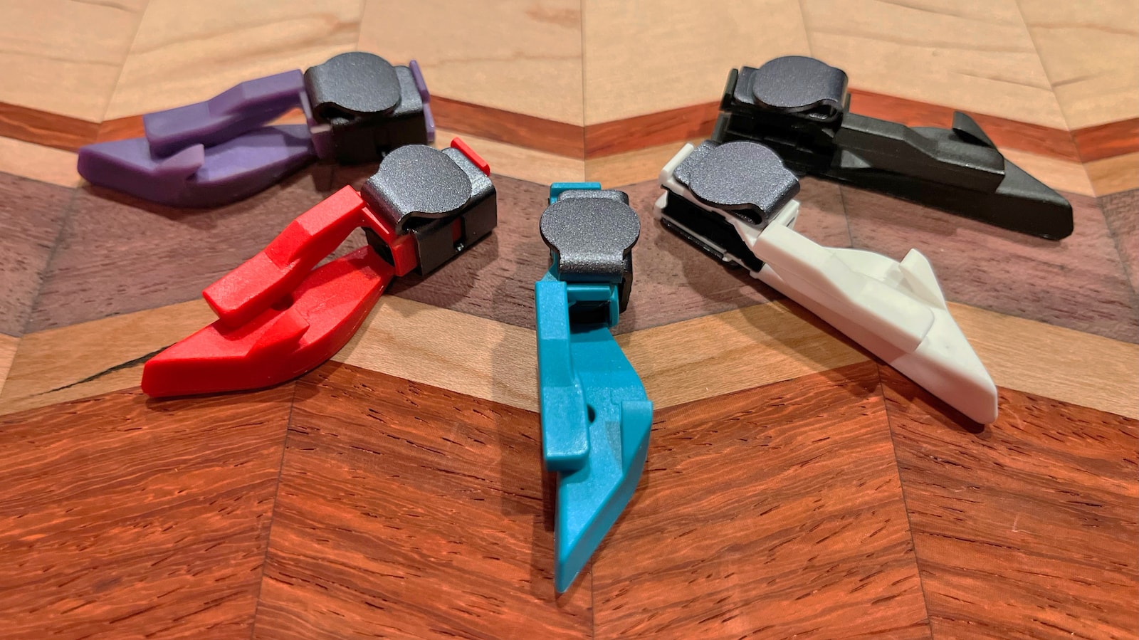 ZippGuard safety lock for zipper compartments keeps your belongings ...