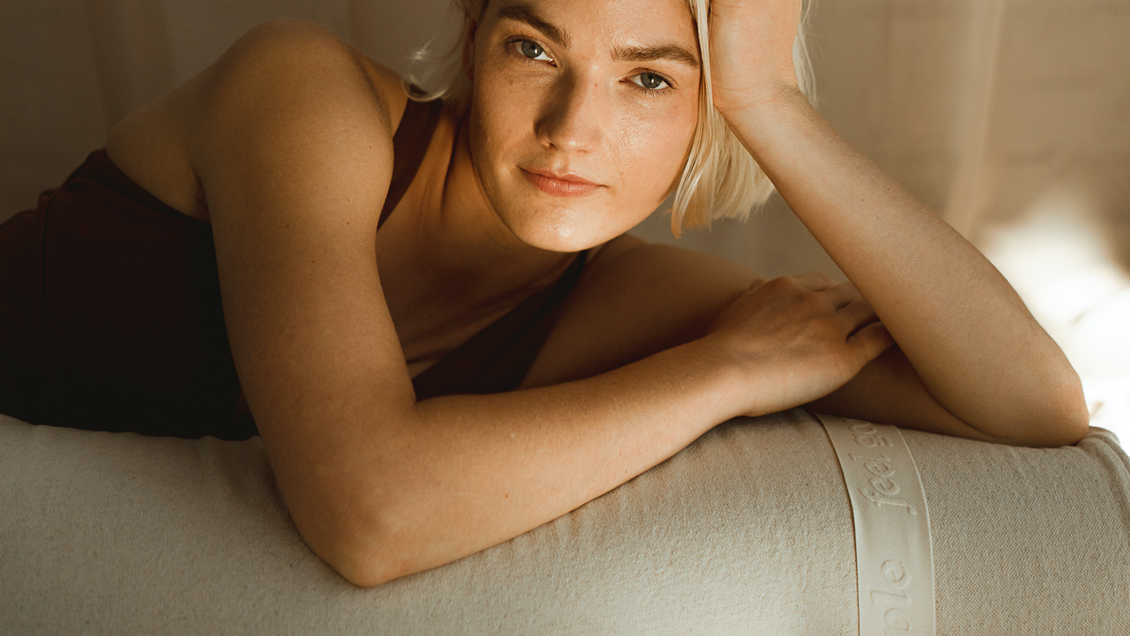 Feel Good Mat & App therapeutic smart mat helps you relax with ...