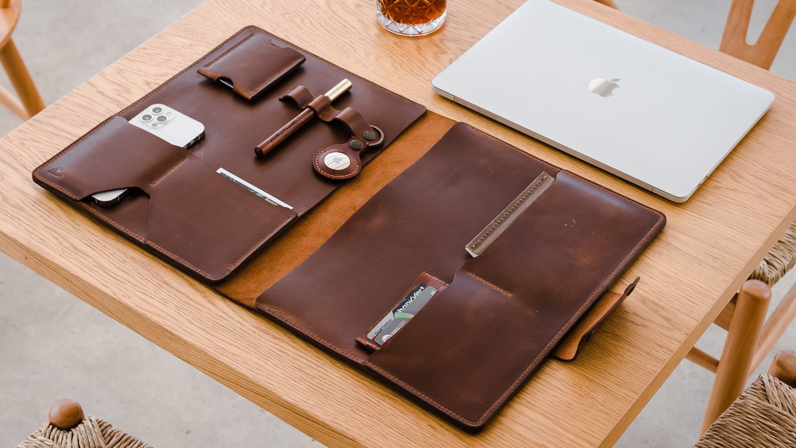 Roarcraft Leather MacBook Organizer offers compartments for your items