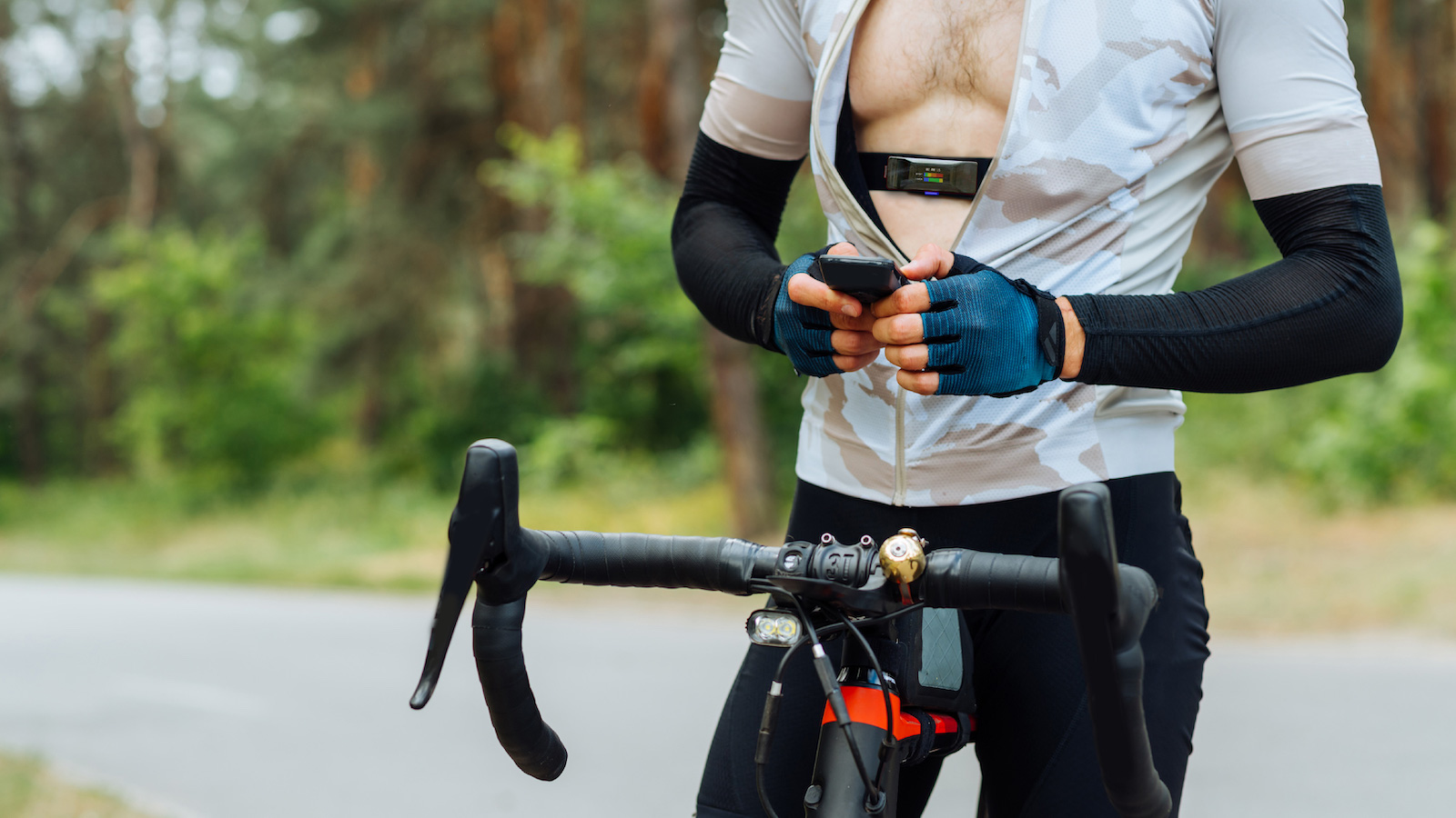 Fourth Frontier X2 smart heart wearable records continuous EKG