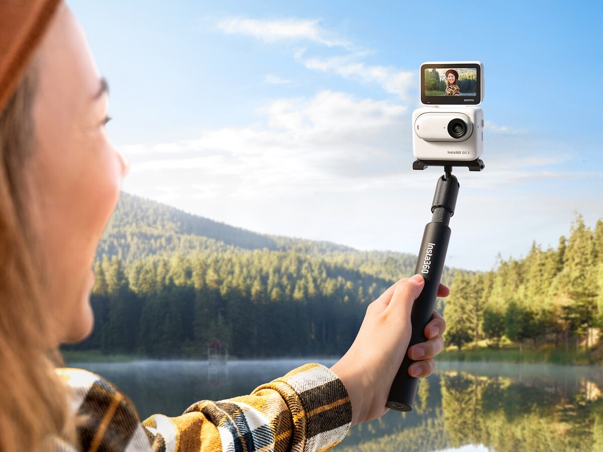 Insta360 GO 3 thumb camera has a lightweight and portable design