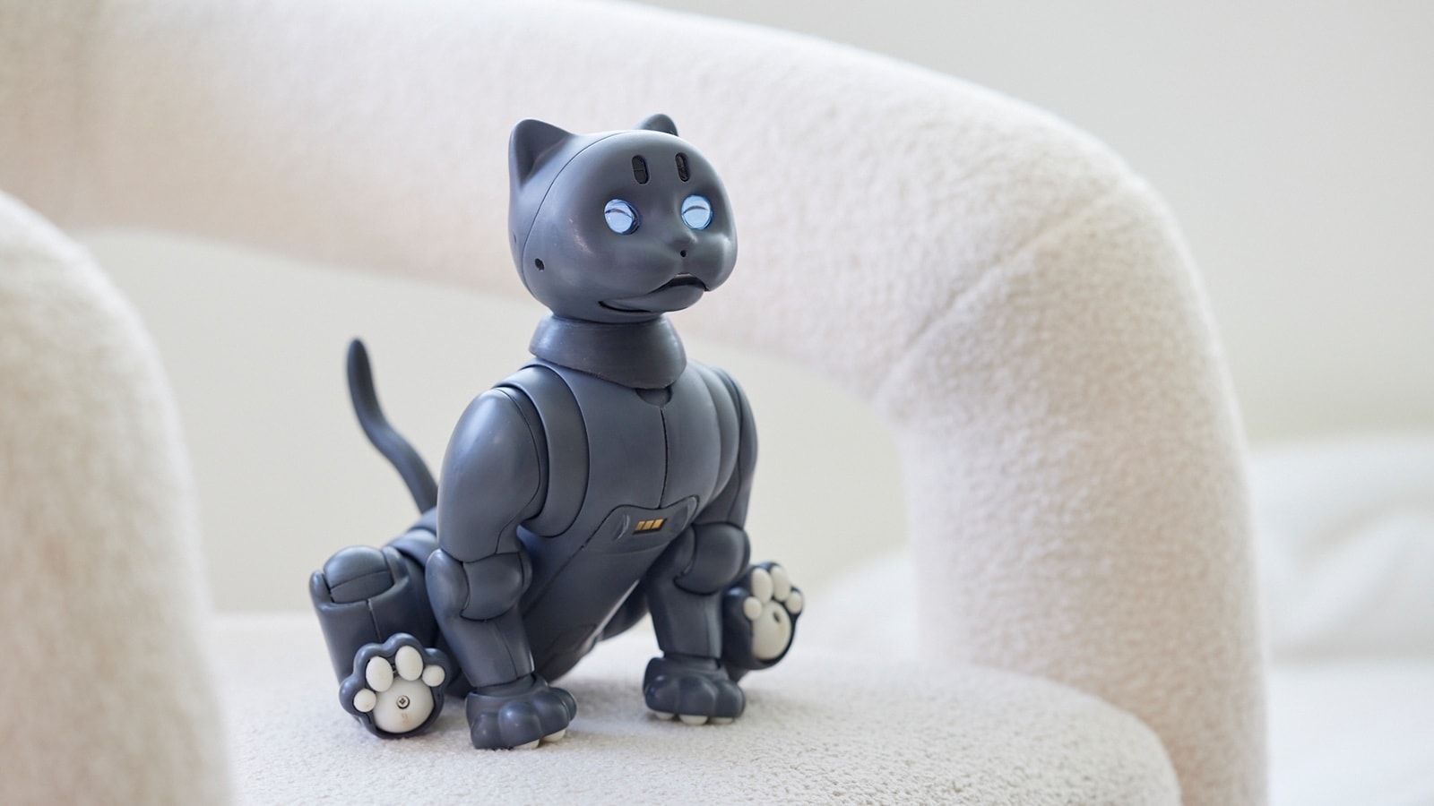 This AI robotic cat comes in autonomous, developer & desktop models