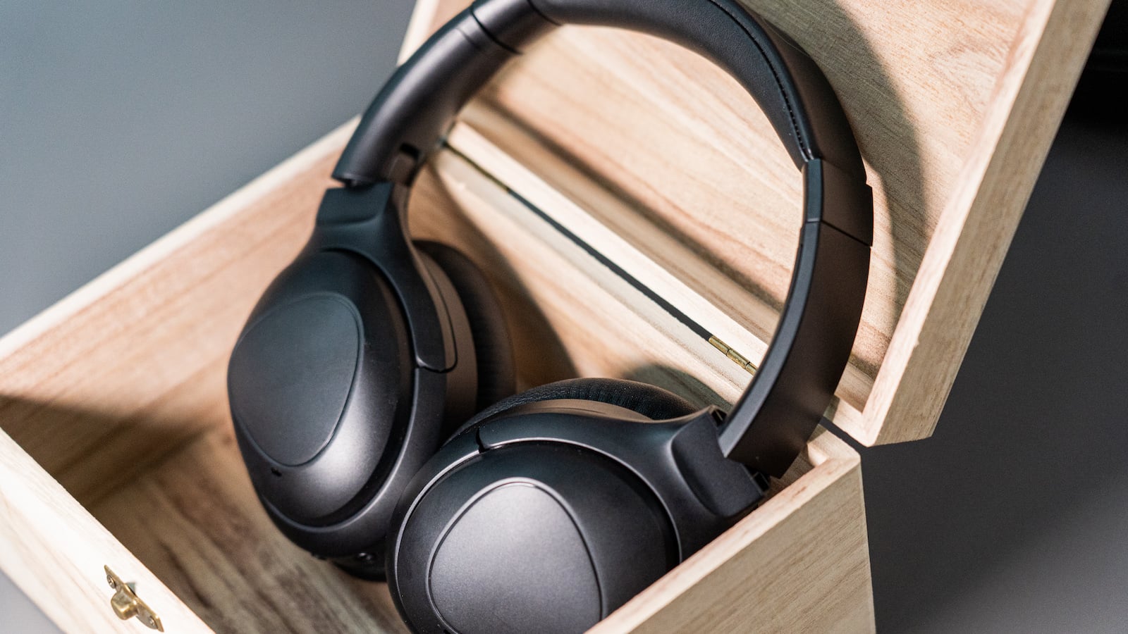 These ANC volume-limiting headphones protect your eardrums