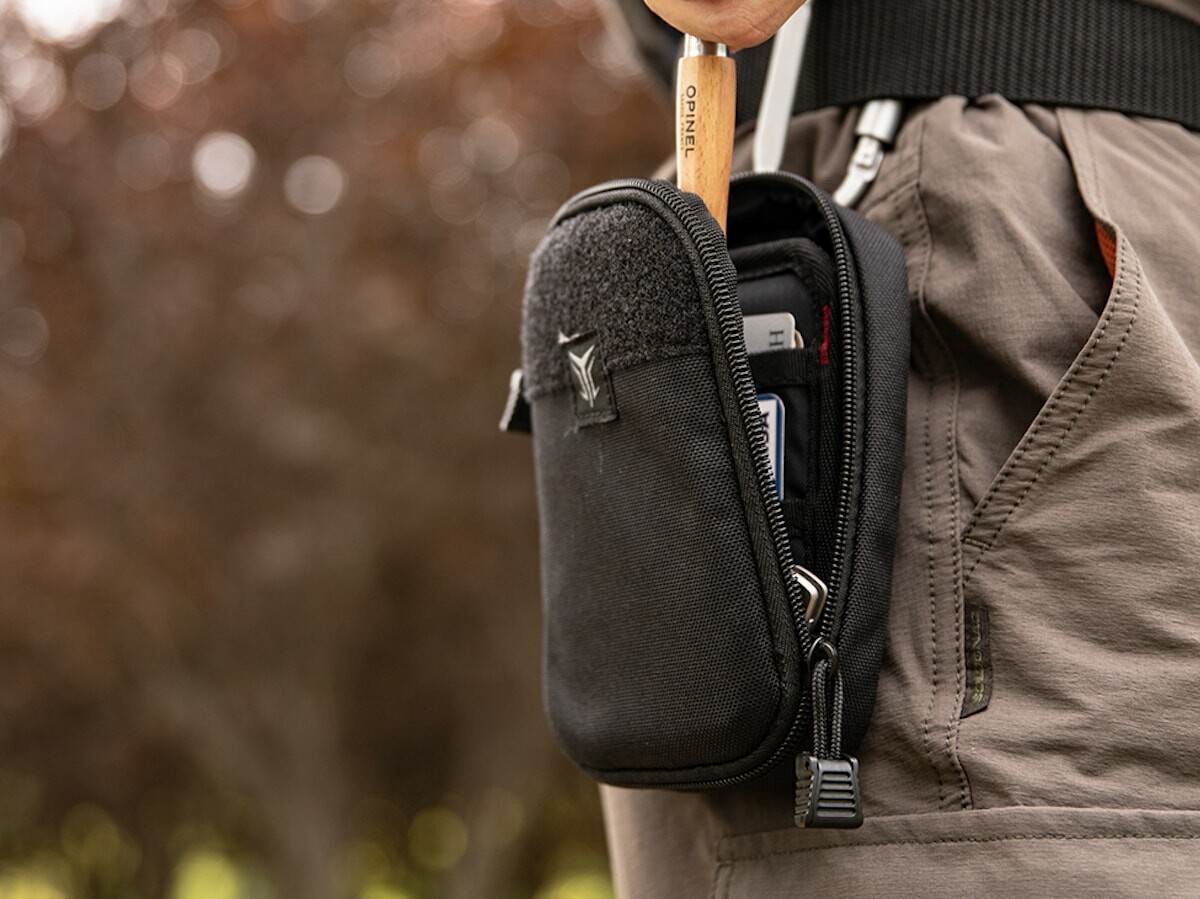 This modular EDC bag offers an effortless, tailored way to carry your gear