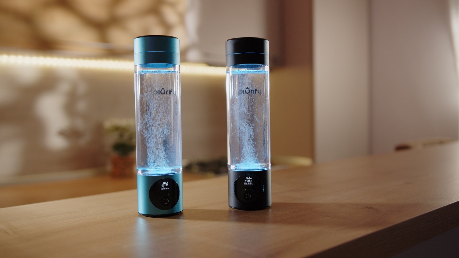 This hydrogen-infused bottle produces rejuvenating pure hydrogen