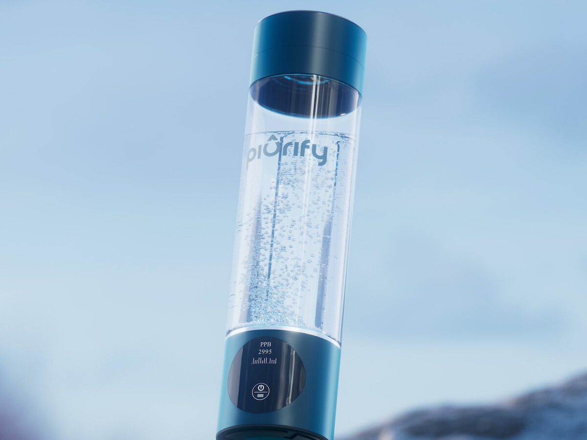 This hydrogen-infused bottle produces rejuvenating pure hydrogen