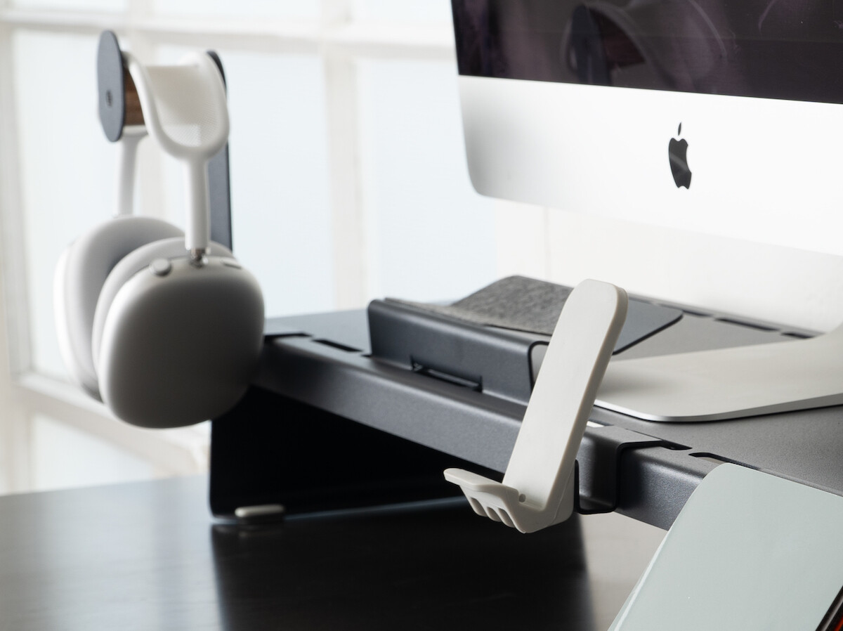 These workspace accessories give you ergonomic organization