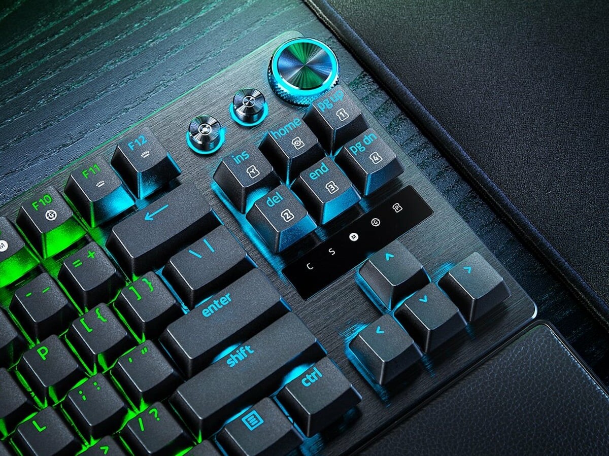 Razer Huntsman V3 Pro TKL Keyboard has analog optical switches