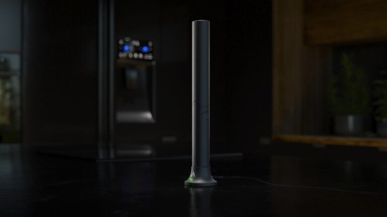 This Ultrasonic Kitchen Knife boasts 50,000 blade movements per second