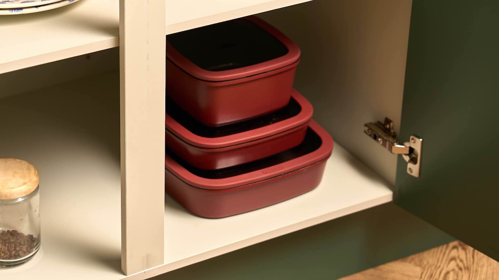 This square cooking system stacks easily to take up less space than 1 pan