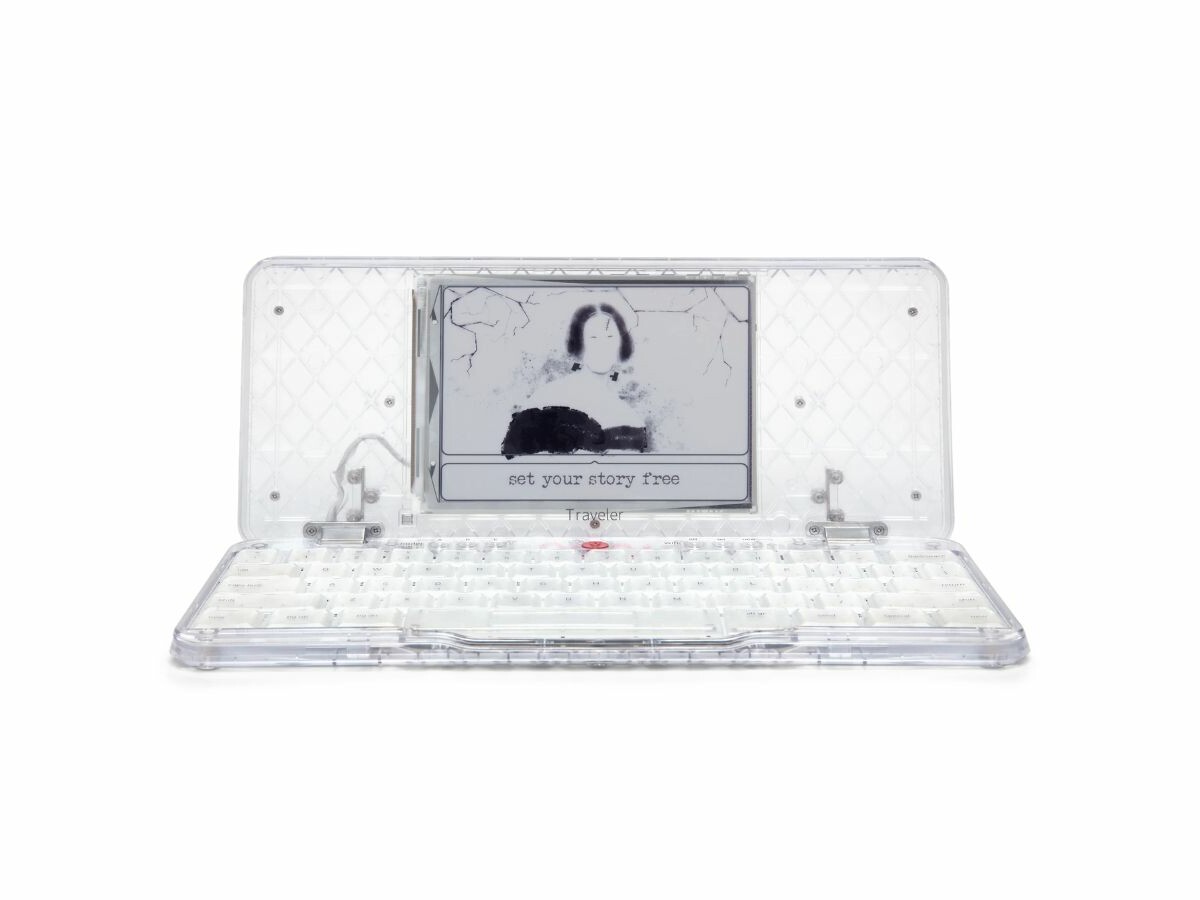 This transparent digital typewriter helps you achieve your writing goals