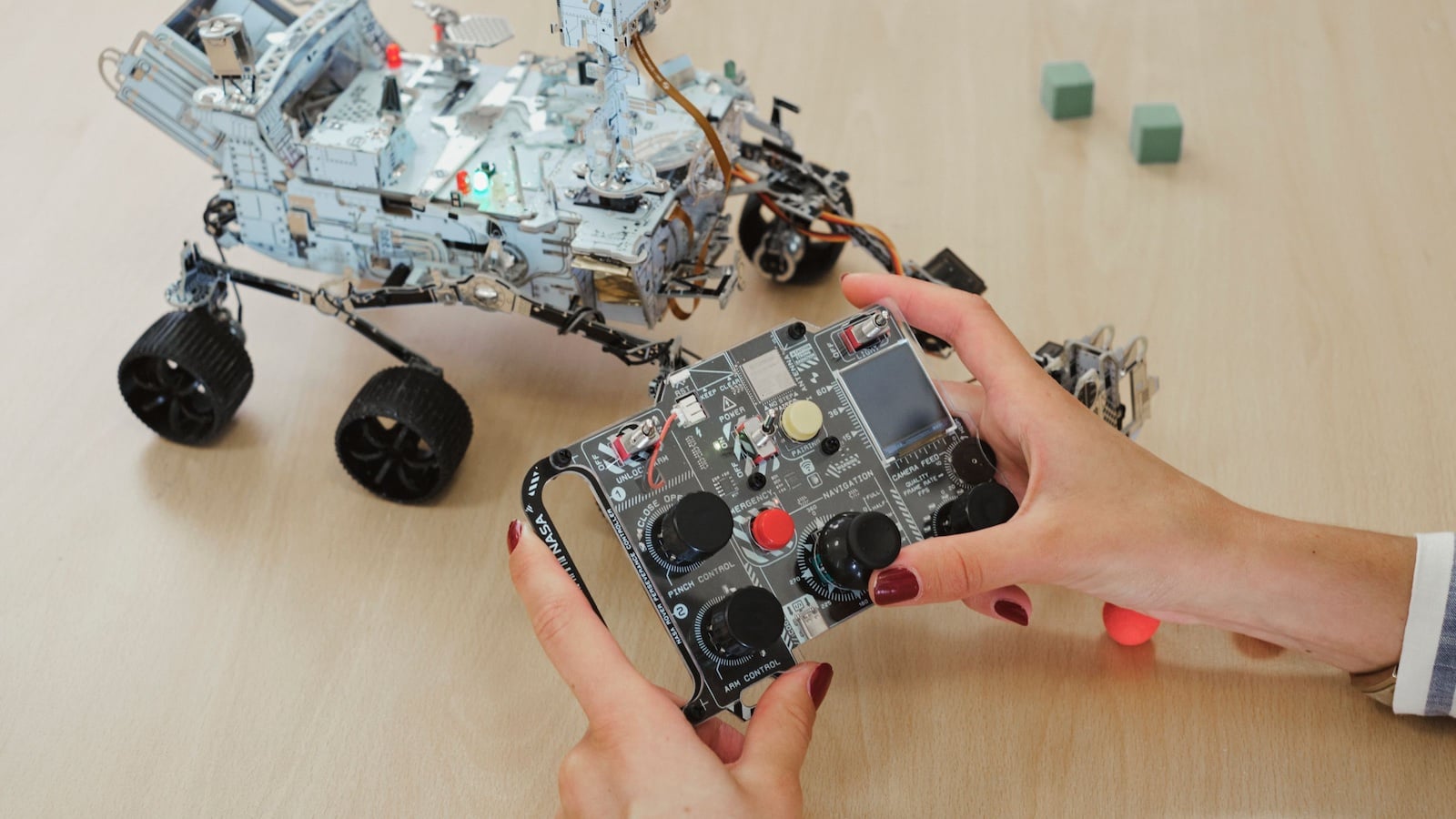 This Mars Rover kit introduces learners to coding, AI & more