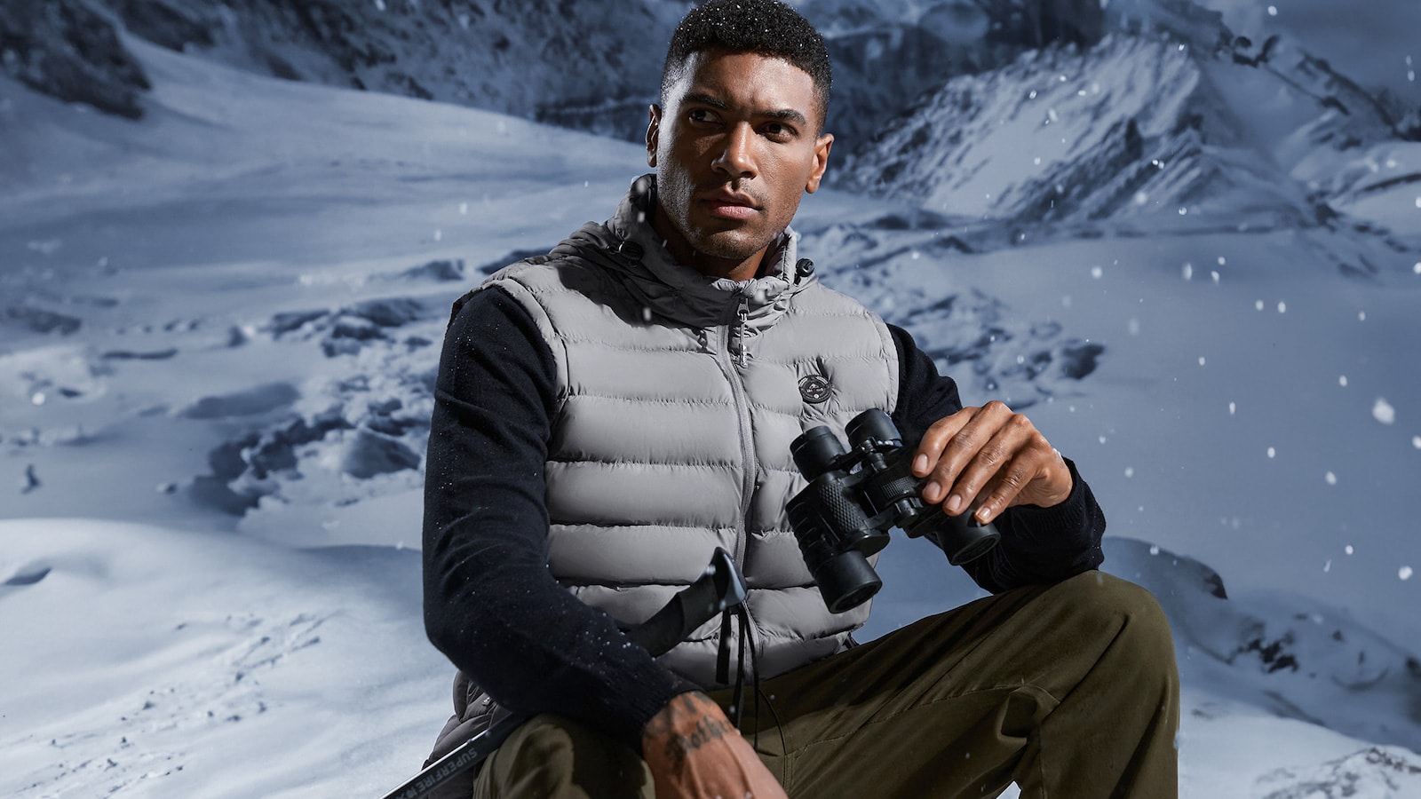 This vest with retractable heating hood has 6 individual heating zones