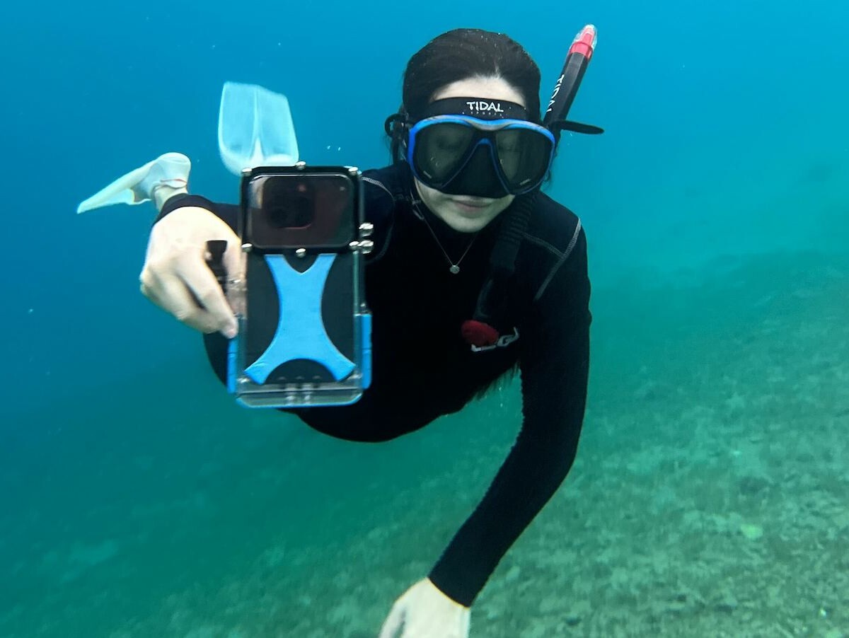 Dive Case 2.0 & Red Filter Pack for iPhone enhances underwater adventures