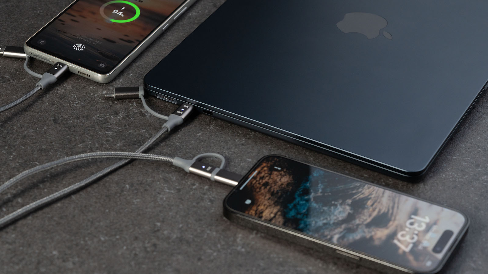 This versatile multi-fast-charger offers simultaneous fast charging