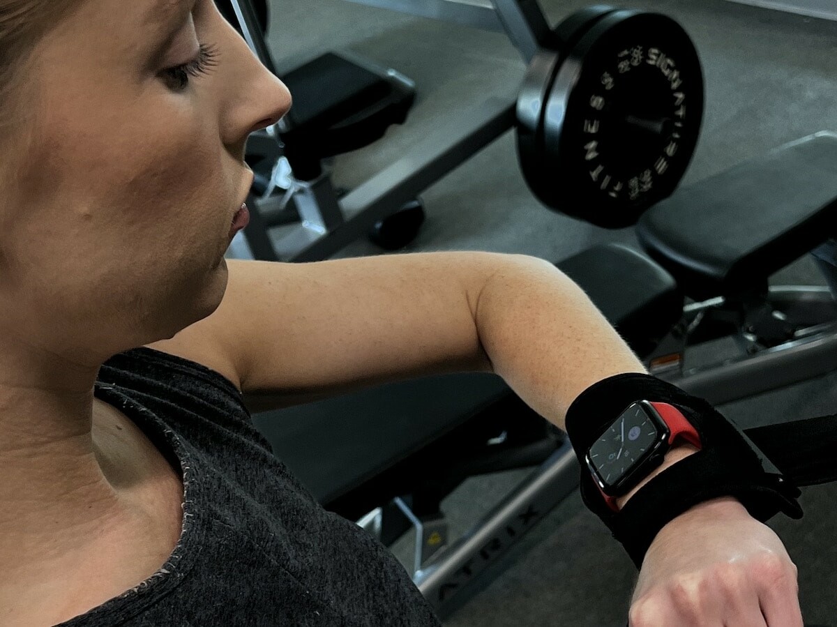 PROTECHT Wrist Wraps for lifting with a smartwatch let you keep tracking