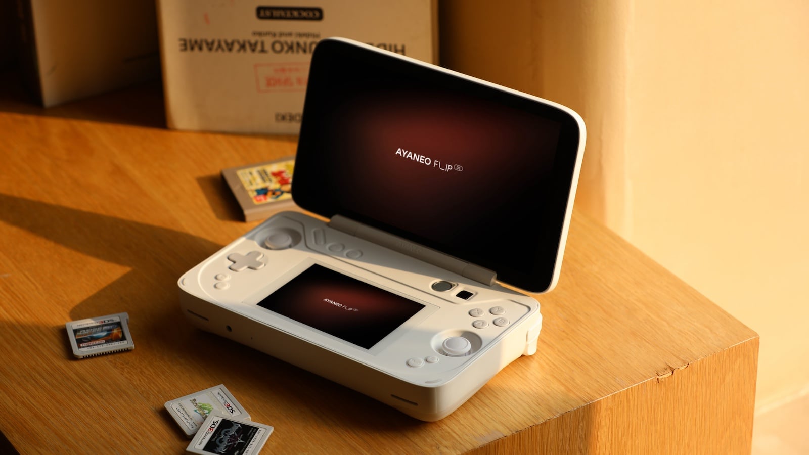 This dual-screen handheld has a Nintendo DS–inspired design