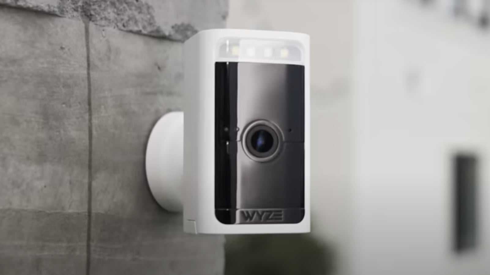 This wire-free security camera requires no wires or hubs
