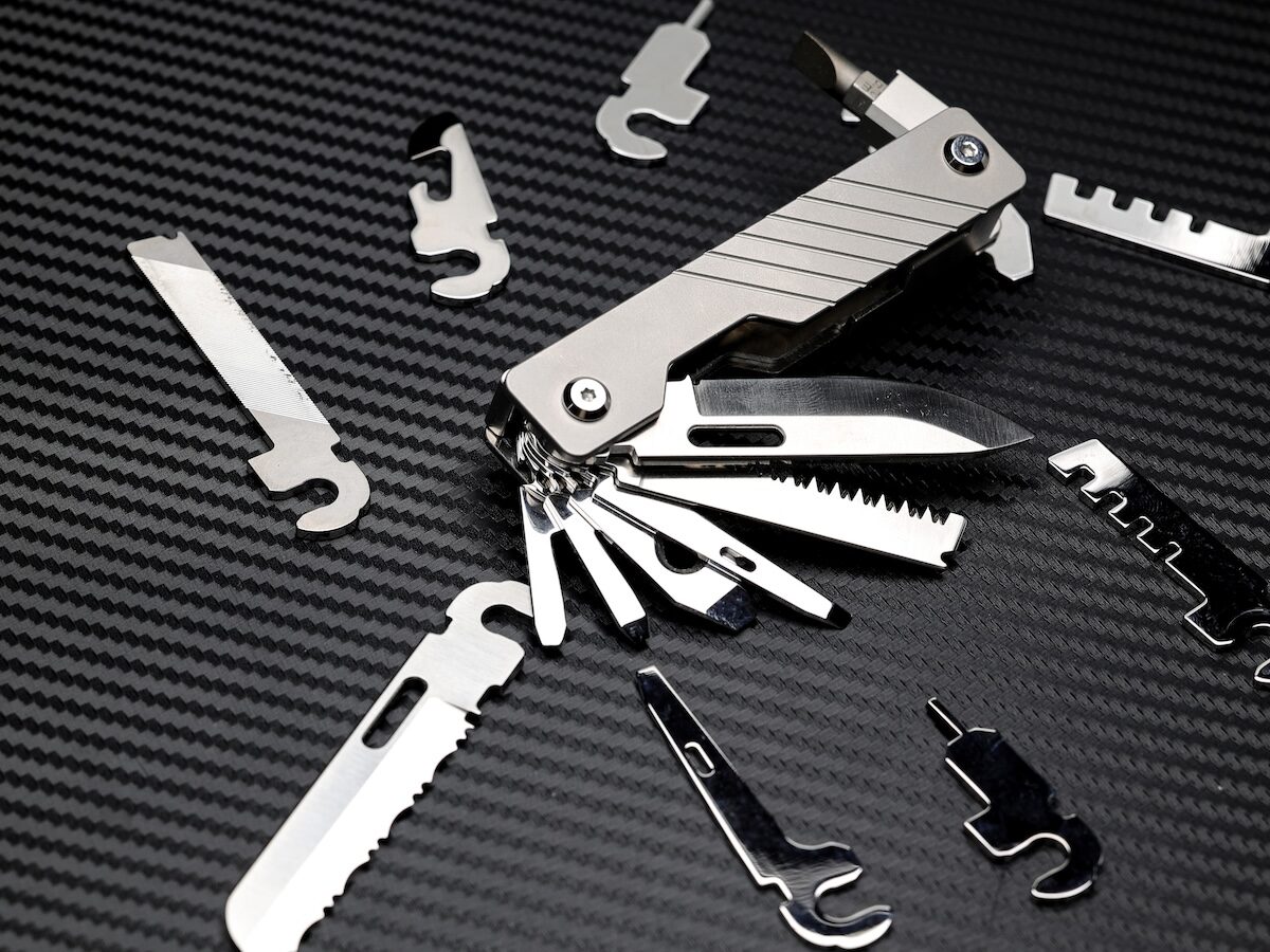 This Customizable Modular Multi-Tool adapts to any situation