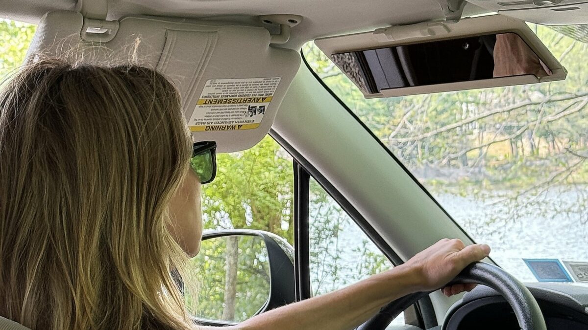 Review: The ADDVISOR PLUS sun visor for cars